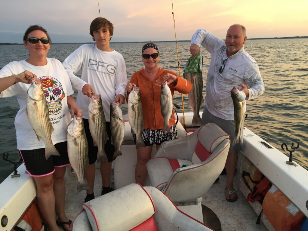 Fishing in LAKE TEXOMA: The Complete Guide