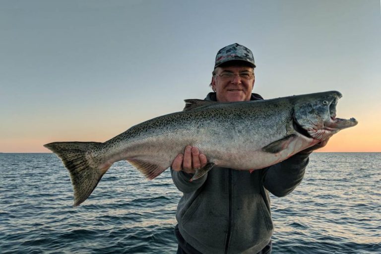 Fishing in CHICAGO: The Complete Guide