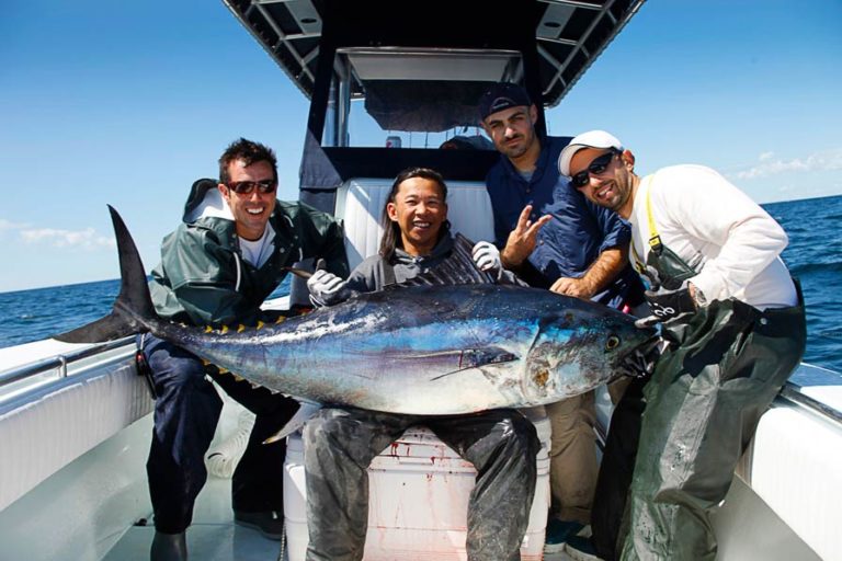 Fishing in MASSACHUSETTS: The Complete Guide