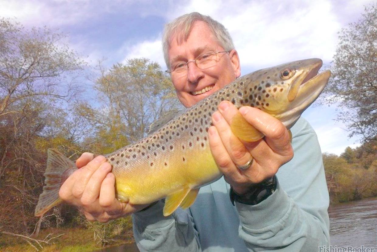 How to Go Fly Fishing in South Carolina: The Complete Guide for 2024