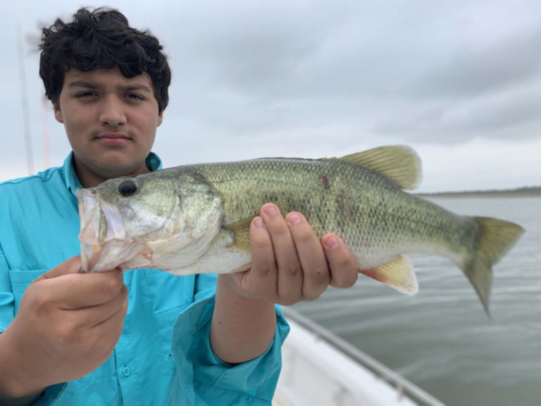 Fishing in LAKE CONROE: The Complete Guide