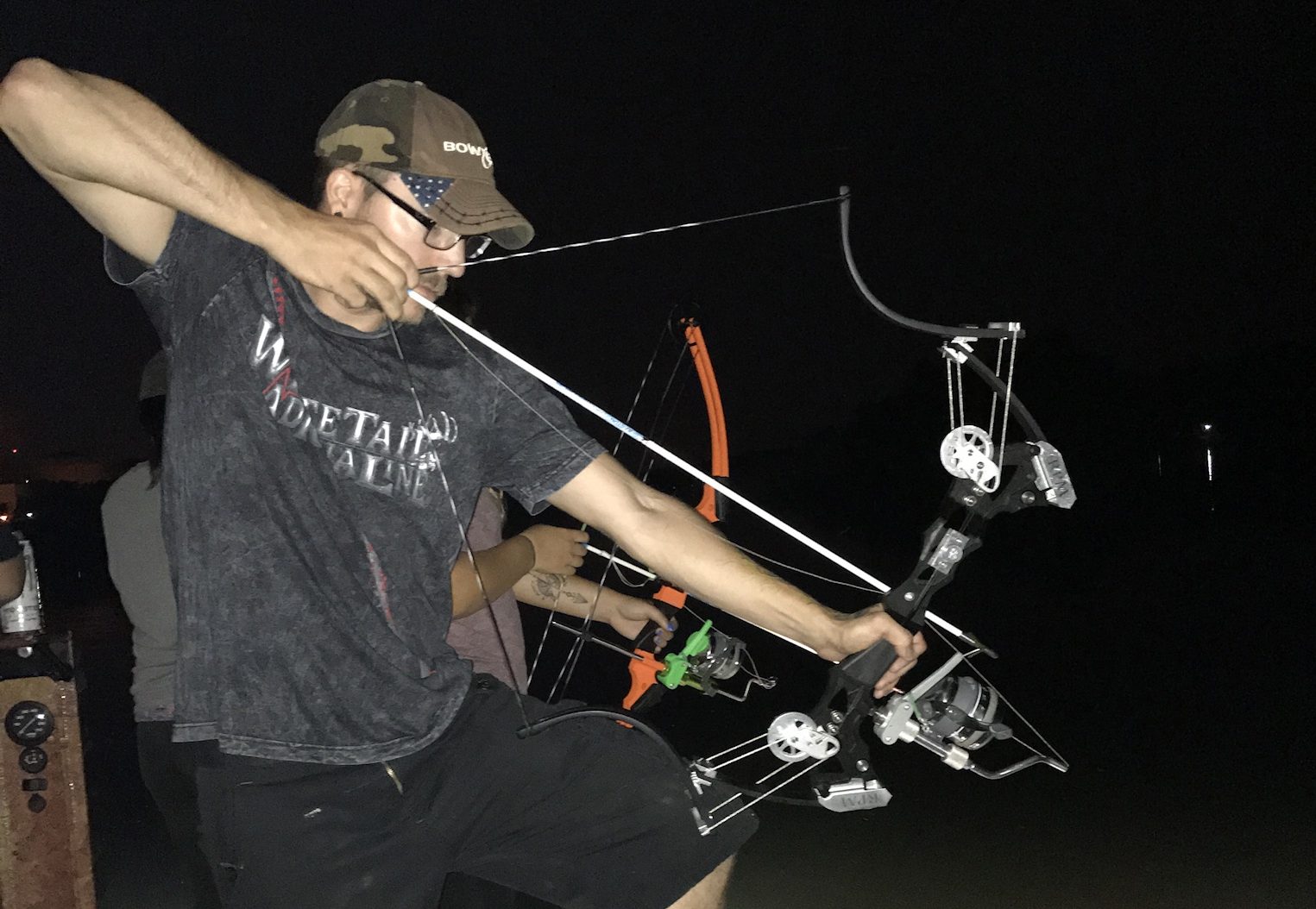 How to Go Bowfishing: The Complete Guide for 2026